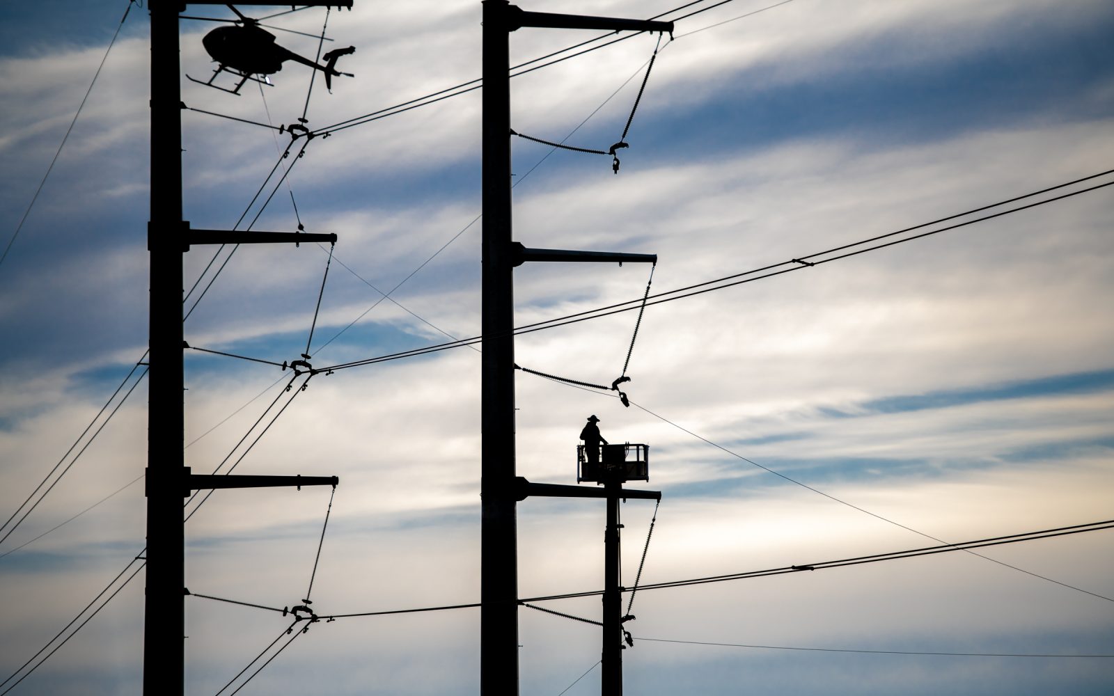 Transmission Construction | High-Voltage Powerlines | Energized